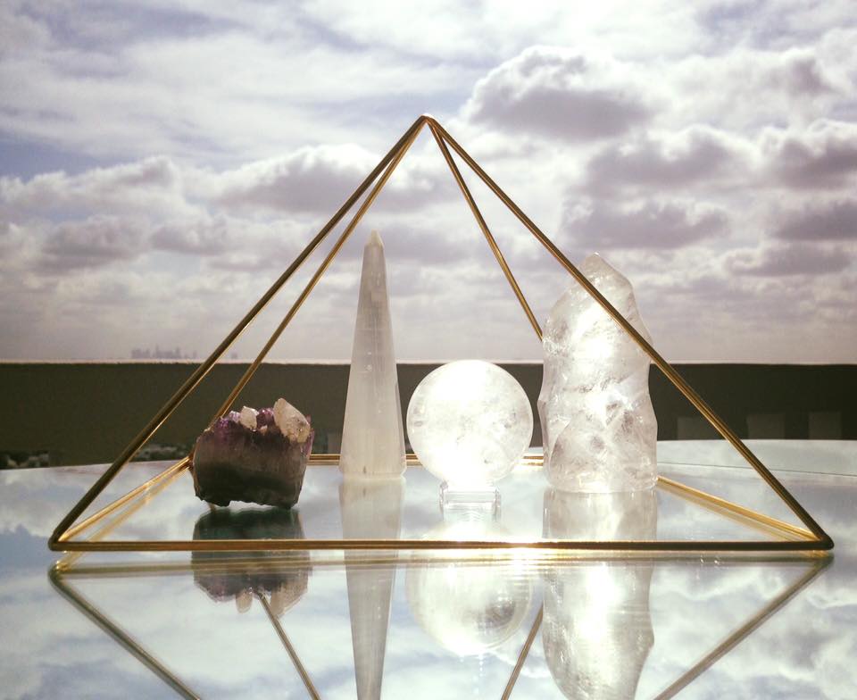 Gold 24K Meditation Pyramid – HEALING ENERGY TOOLS